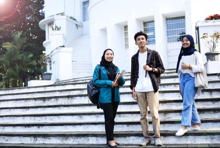 IPT Students